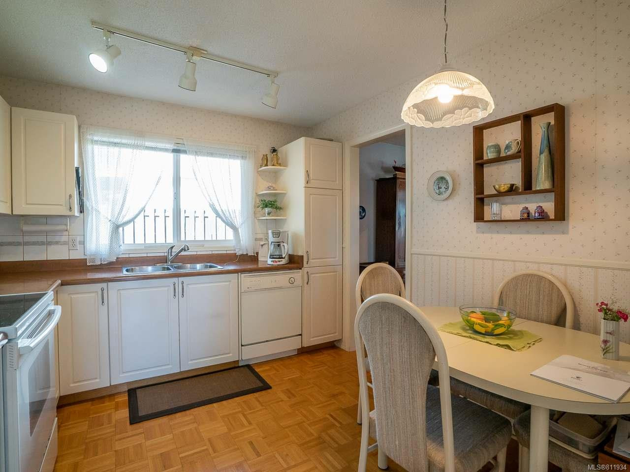 907 Spring Pl, Nanaimo - Vancouver Island and Nanaimo Real Estate