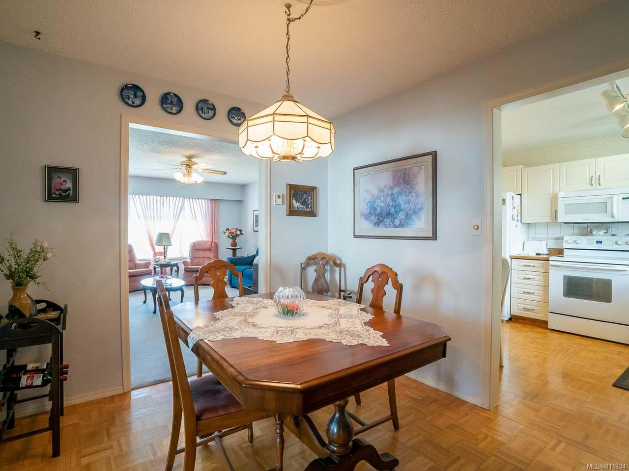 907 Spring Pl, Nanaimo - Vancouver Island and Nanaimo Real Estate